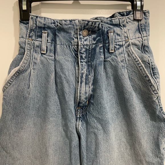 Abercrombie & Fitch | Jeans | Abercrombie Fitch Mom Jeans | Poshmark